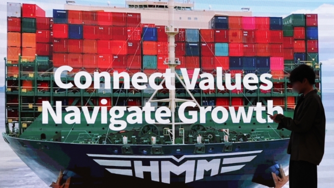 [뉴스] 동원 "HMM 영구채 주식전환 3년 유예 불공정"...산은에 항의 공문 - 비상장주식거래, 장외주식시장 NO.1 38커뮤니케이션