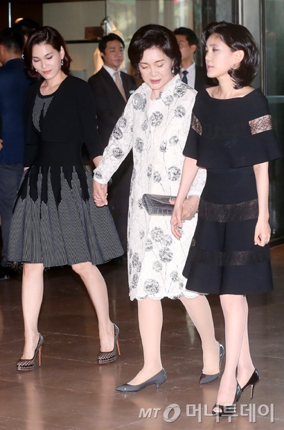 호암상 홍라희·이부진·이서현 삼성家 세 모녀의 드레스룩 스타일m
