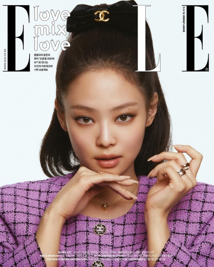 블랙핑크 제니 과감하게 드러낸 뒤태튜브톱 패션도 찰떡 스타일m