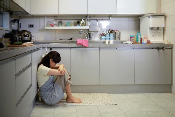 "Breastfeeding wife, give me two side dishes"... Husband's 'dining table' lamentation, backlash ...