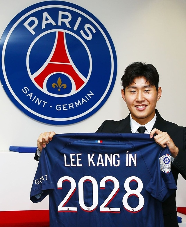 이강인 '태극기 펄럭' PSG 오피셜! 5년 계약+등번호 19번 "많이 우승하고 싶다" - 머니투데이