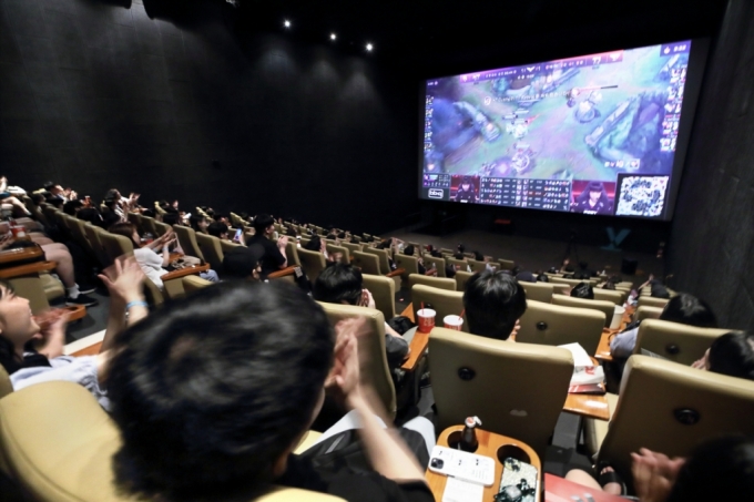 KT, e스포츠 팬 위한 단체 관람 '뷰잉파티 위드 Y' 개최 - 머니투데이