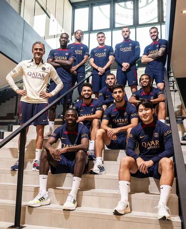 이강인 맨 앞에, 이적생 단체샷... '무려 11명' PSG 폭풍영입, 감탄만 나온다 - 머니투데이