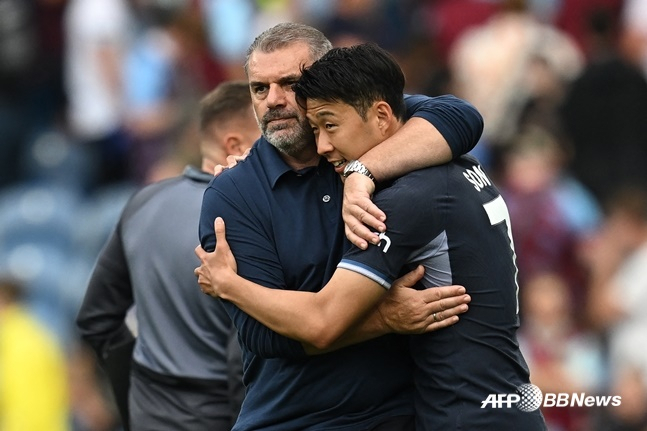 "드리블 잘하는 SON, 보통의 EPL 9번 유형과 다르다" 호평... '토트넘=케인 원맨팀' 편견 깨부쉈다 - 머니투데이