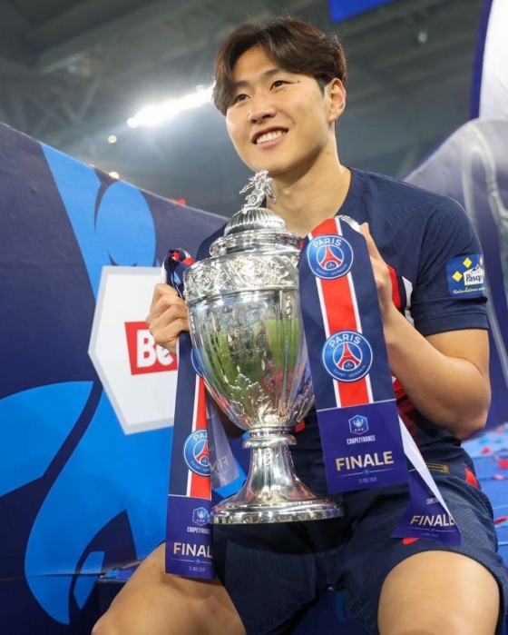 'EPL 오일머니' 이강인 영입 진심이네! 4000만 파운드 정식 제안+주전 보장 유력 "감독 마음 사로잡았다" - 머니투데이