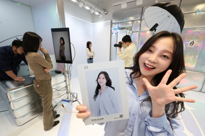KT, 서울 홍대에 MZ 맞춤 'AI 체험존' - 머니투데이