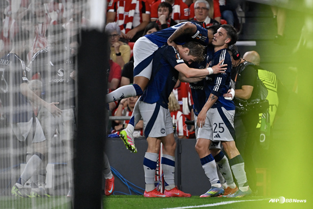 'EPL 팬들 설렌다' 토트넘vs맨유 UEL 결승 유력... '페르난데스 멀티골' 맨유, 빌바오에 3-0 대승 - 머니투데이