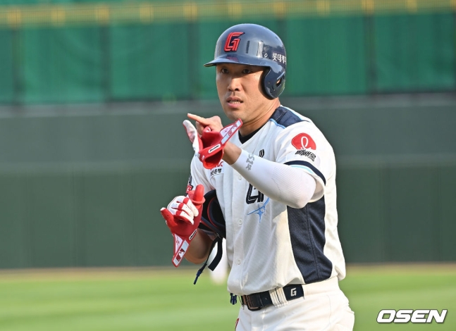 전준우 마침내 2000안타 고지 점령, '18년 롯데 원클럽맨' 역사 썼다! KBO 20번째+우타자 8번째+대졸 6번째 기록 [부산 현장] - 머니투데이