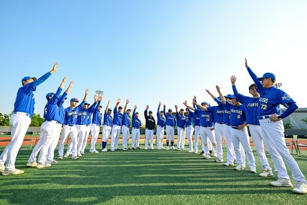 JTBC와 분쟁 중인 '불꽃야구', SBS Plus서 경기 생중계 - 머니투데이