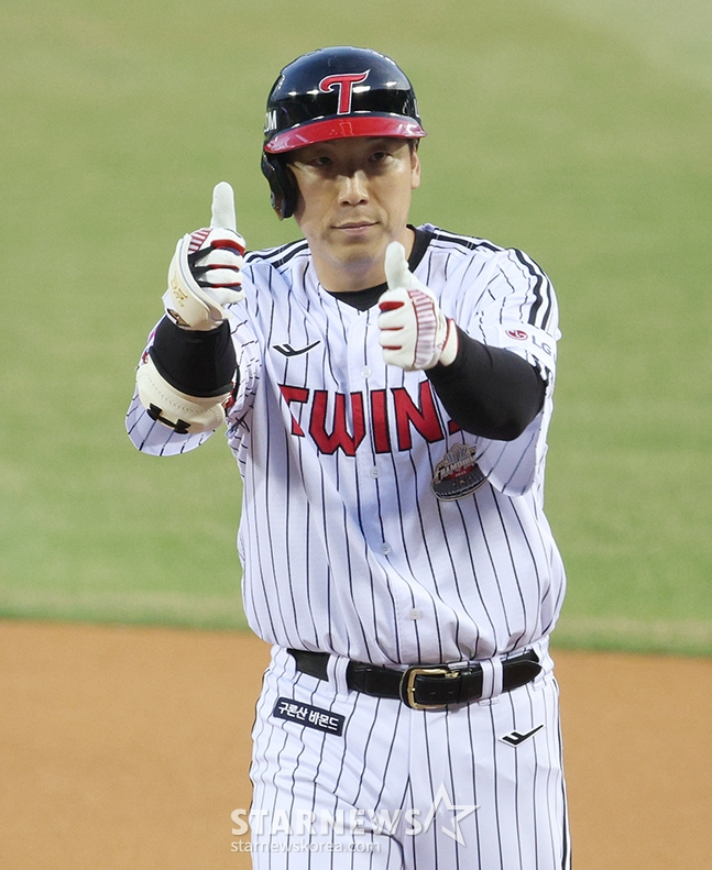 LG 2회부터 홈런-홈런 터졌다! 김현수-박해민 백투백 홈런 작렬 '기선 제압 성공' [준PO4 현장] - 머니투데이