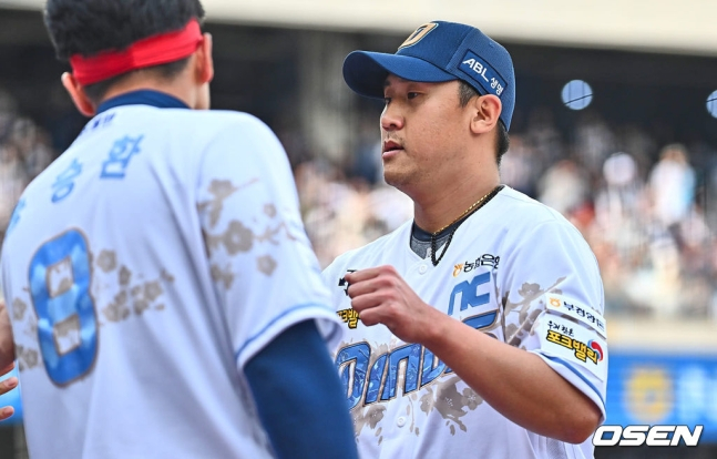 'KBO 43년史 전무후무' 0구 승리투수 대기록, 정작 본인은 "끝나고 알았다" 덤덤 [창원 현장] - 머니투데이