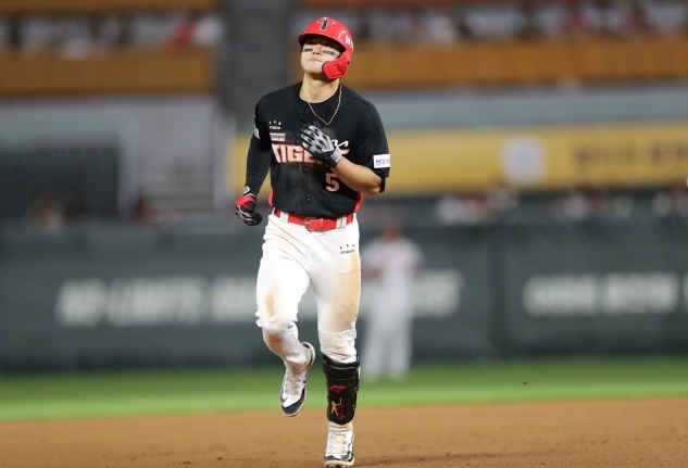 '최정 쓰러진 날' 김도영 한 경기 2홈런 5타점+3G 연속 대포 '쾅쾅'... KIA, SSG에 11-3 승 [인천 현장리뷰] - 머니투데이