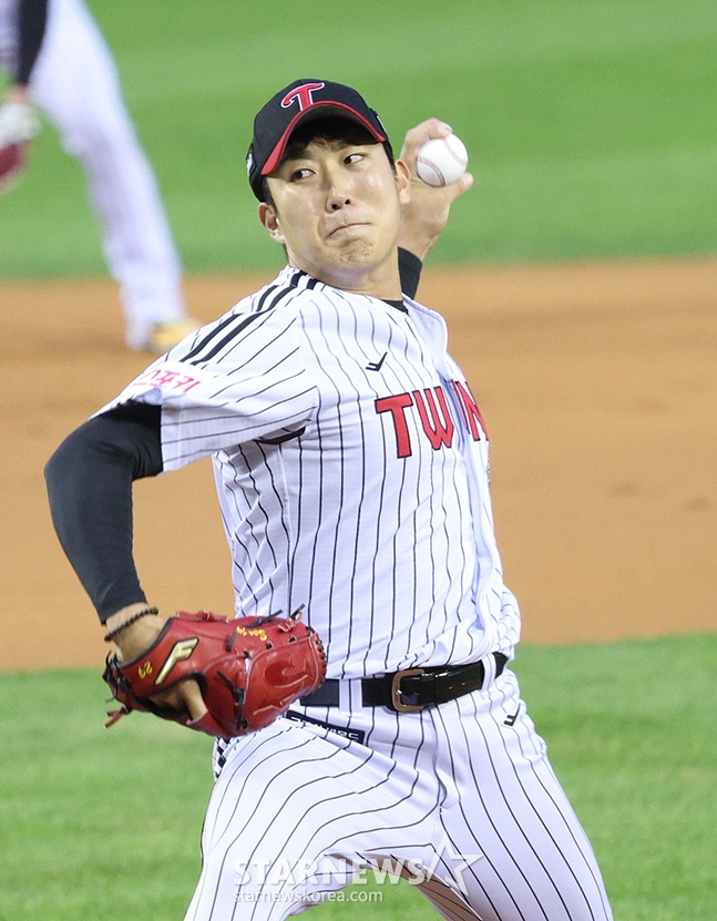 '손주영 무실점 9K 인생투+에르난데스 SV' LG 기사회생! 두산과 DH 1승 1패 마무리 [잠실 현장리뷰] - 머니투데이