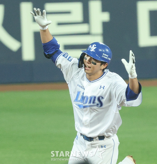 '하필' 무사 1·2루 김영웅부터 시작이라니... KIA 첫 투수 아직도 못 정했다 "젊은 투수는 볼넷이 걱정" [KS1 현장] - 머니투데이