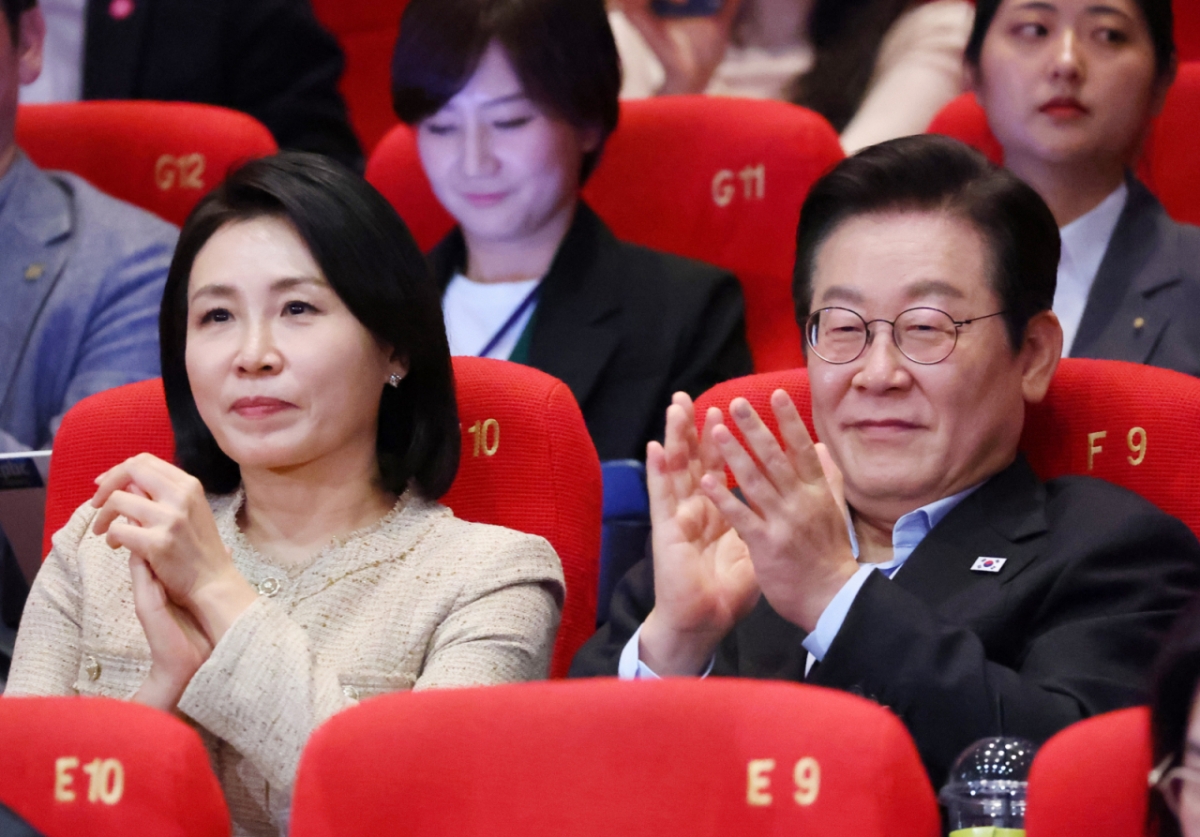 이재명 대통령 "영화 산업 적극 지원" …CJ CGV 6% '쑥' - 머니투데이