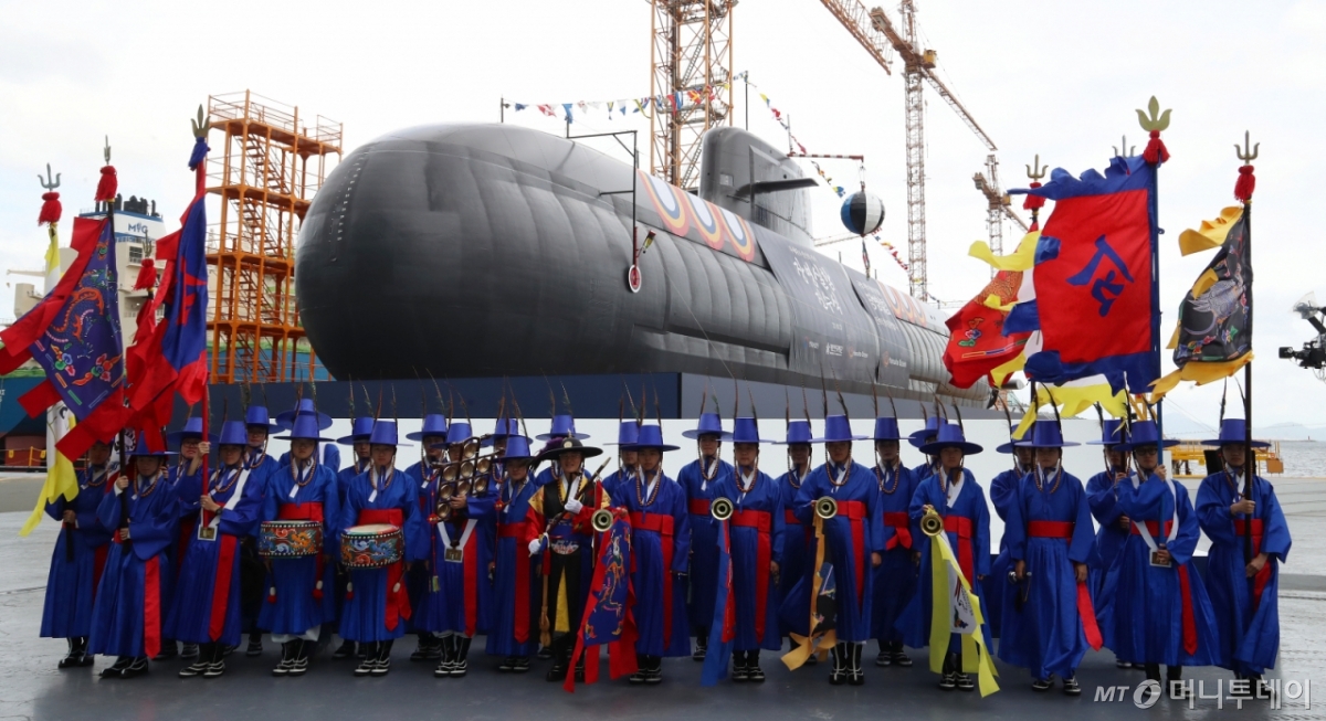 '보이지 않는 주먹' 6년간 갈고 닦았다…3600t 잠수함 '장영실함' 위용 - 머니투데이