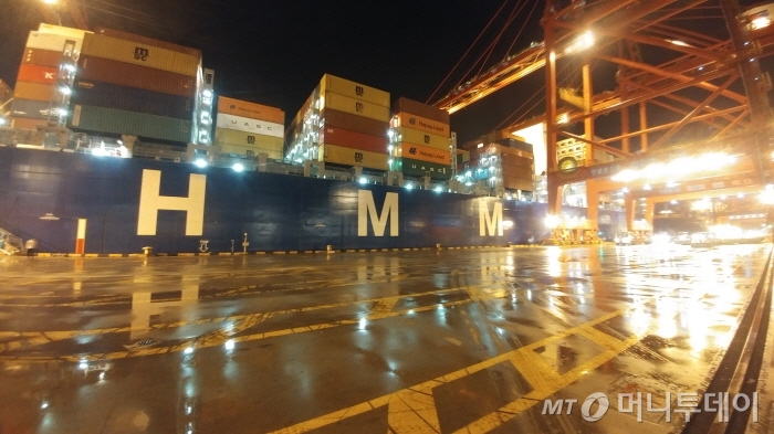 세계 최초 초대형선 스크러버 장착…현대상선 부활 날개짓 - 머니투데이