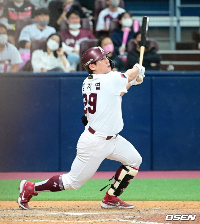 '테이블세터 싹 바꿨다' 키움 파격 라인업, SSG는 2차전과 동일 [KS6] - 머니투데이