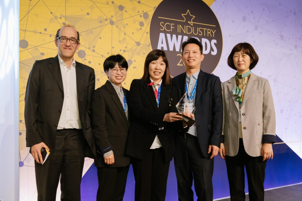 "韓 이통기술 역량 빛났다"… ETRI, 5G 스몰셀 월드서밋 '최고기술상' 수상 - 머니투데이