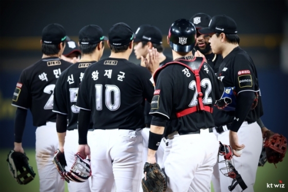 이러다 KBO 43년 역사상 최초 5위 타이브레이커 열리나, 미라클 '10→9→8→7→6→5위' 또 기적 올까 - 머니투데이