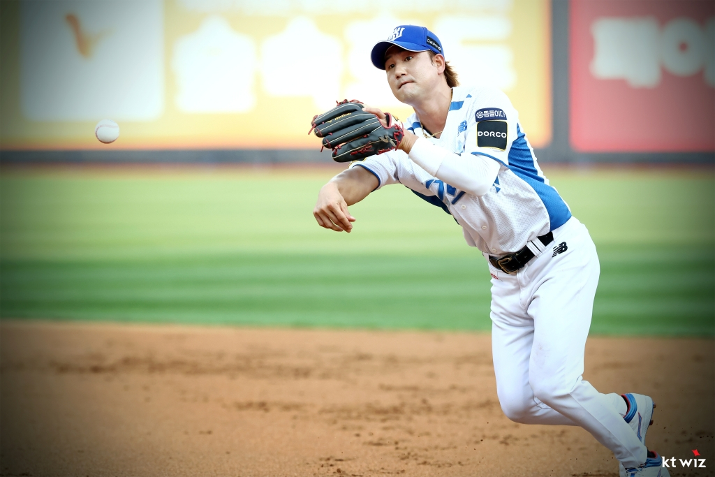 'KT 천군만마' 김상수가 돌아왔다, 14년 뛰었던 삼성 옛 동료들과 연락했다 "대구 갈게" [준PO2 현장] - 머니투데이