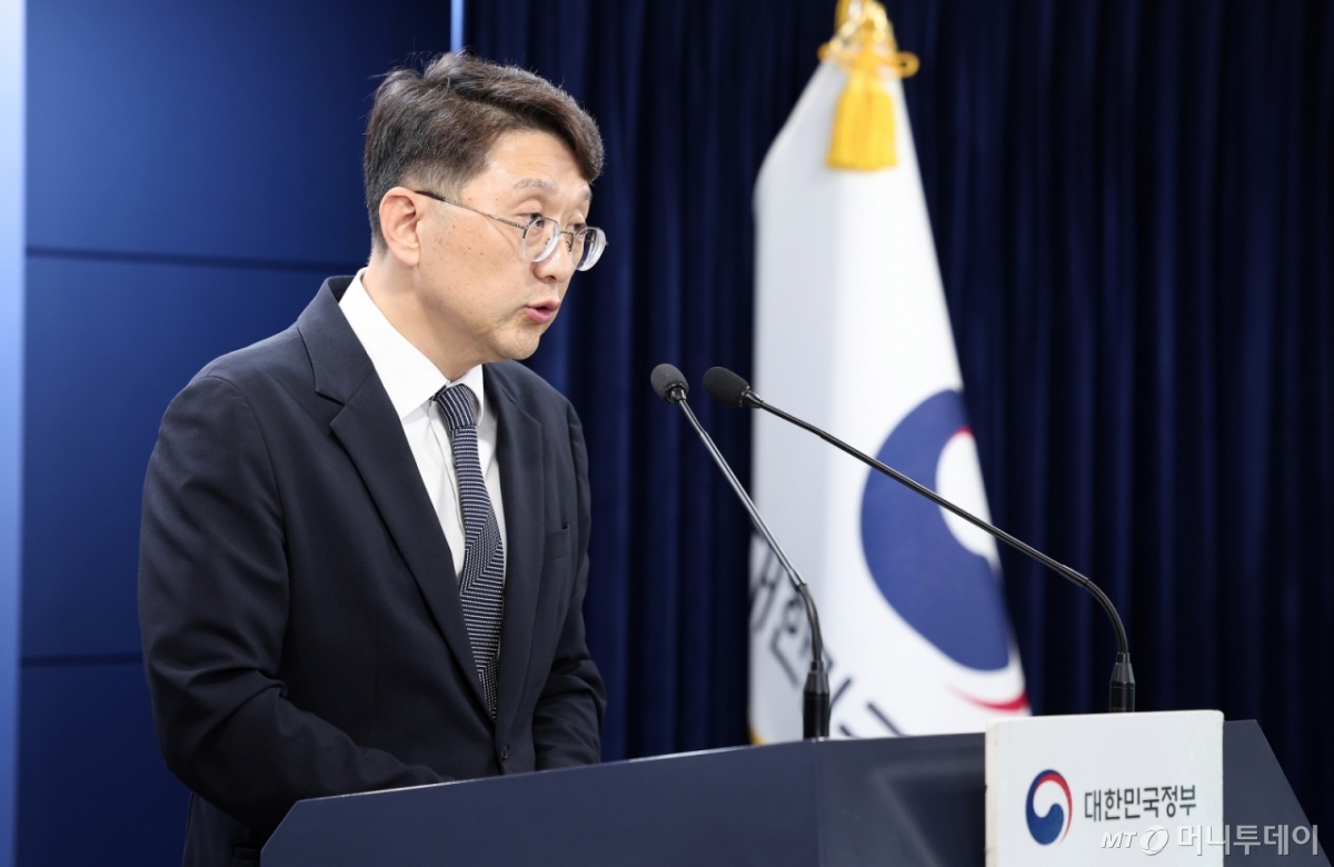 '유심보호' 무용지물 되나…SKT, IMEI·개인정보 유출 가능성 - 머니투데이