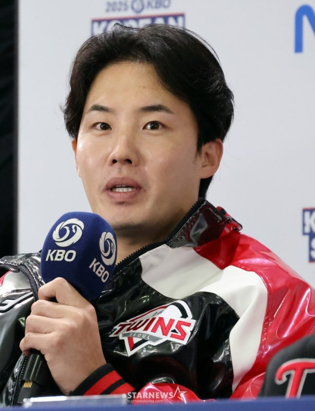 LG 우승 확률 73.2% 잡았는데, '한화전 ERA 1.40' 천적 2차전 등판 불발되다니... '대체 왜' [KS1 현장인터뷰] - 머니투데이