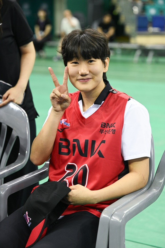 "어리버리한 게 없다" BNK 18세 루키가 이런 평가 받다니... "감독님 안목 굿" 당찬 소감 증명하나 - 머니투데이