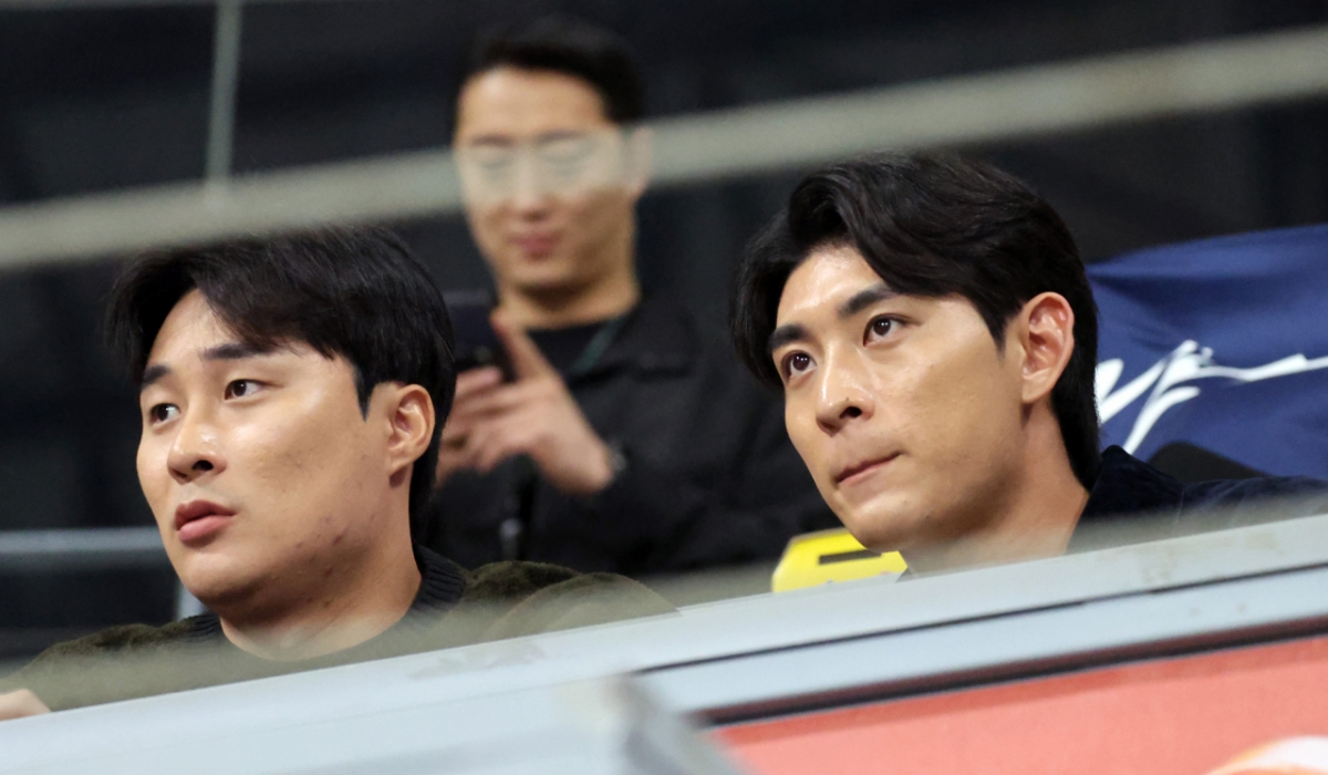 [포토]한국-체코전 관전하는 이정후와 김하성 - 머니투데이