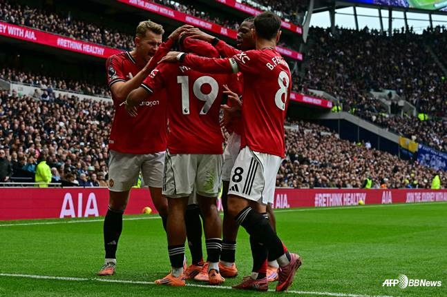 손흥민 '730억 대체자' 드디어 터졌는데... '통한의 극장 실점' 토트넘, 맨유와 뼈아픈 2-2 무승부 - 머니투데이