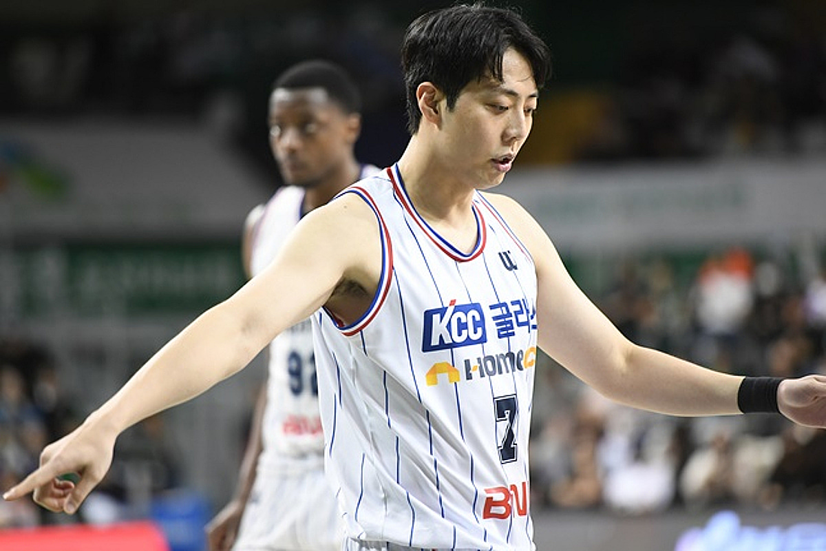 "작년 우승팀이 7위라니, 참 힘든 시즌" KCC 캡틴 고백, 그래도 "외부에선 힘들다지만, 그렇게 생각 안해" - 머니투데이