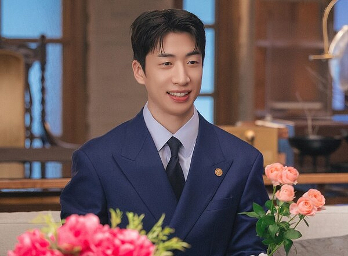 '21세기 대군부인' 유수빈, 케미스트리 왕자님 - 머니투데이
